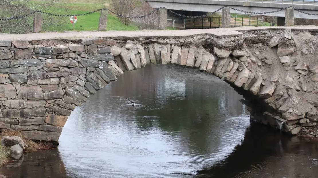 Fördjupad undersökning gamla stenbron - Svenljunga.se